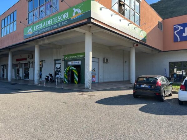 DMO Pet Care, nuovi pet store a Firenze, Genova e Zumpano (CS)